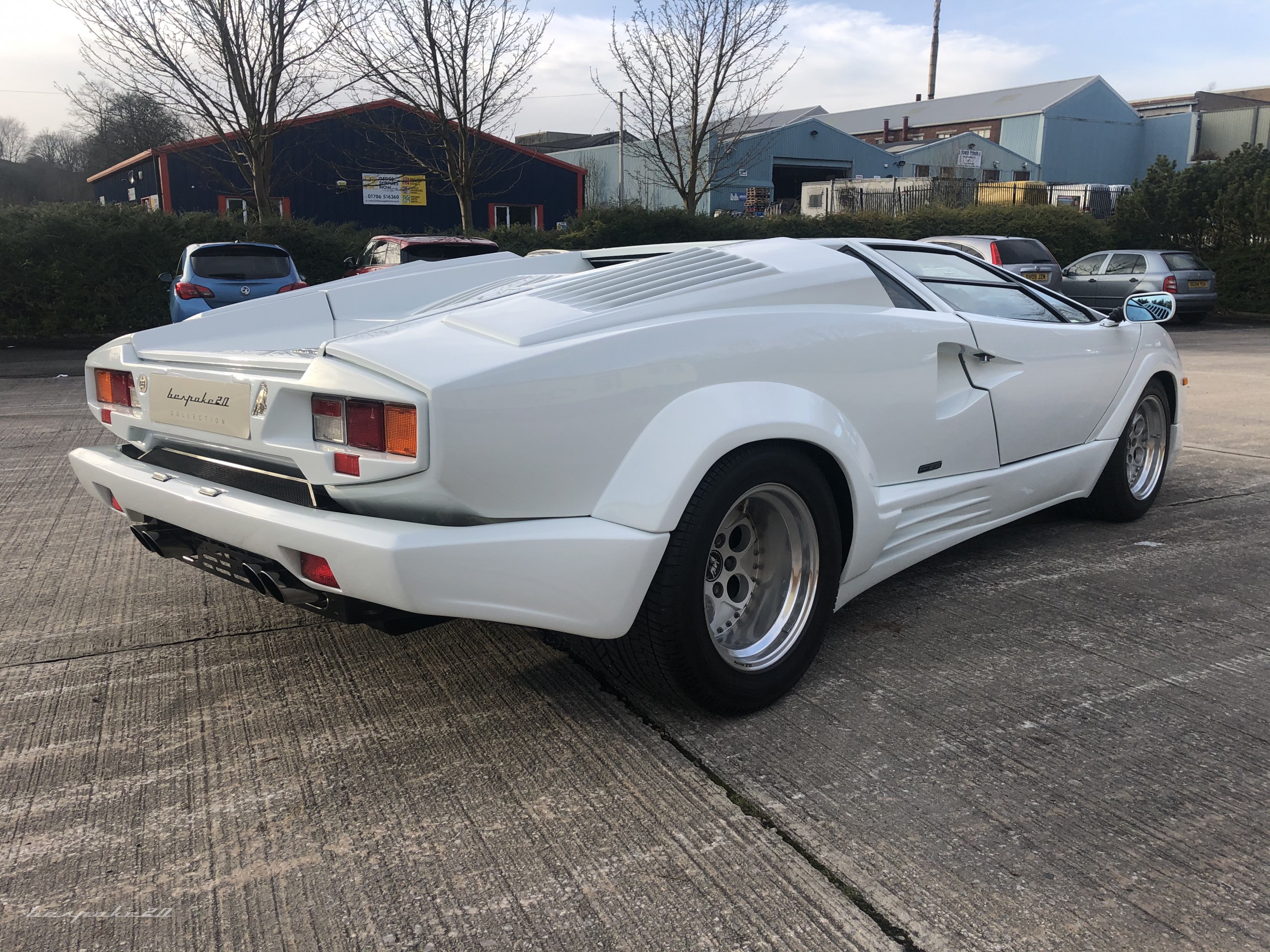 LAMBORGHINI COUNTACH 25TH ANNIVERSARY RHD - Bespoke20