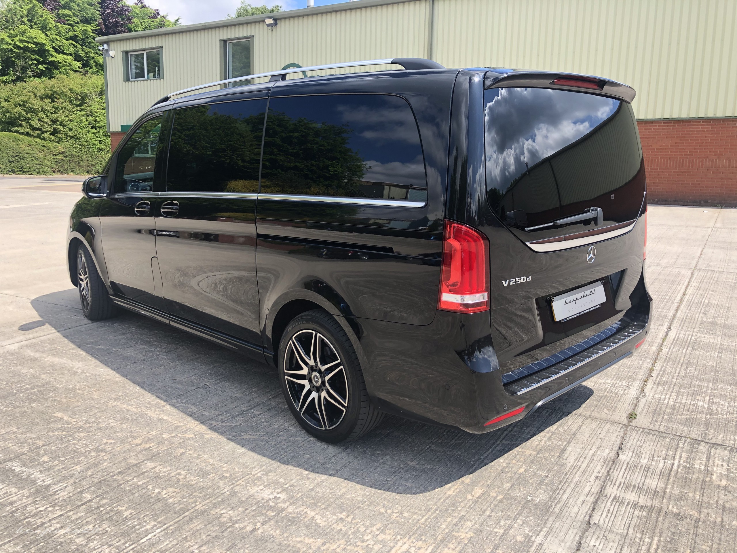 MERCEDES BENZ V250 CDI AMG LINE LWB - Bespoke20
